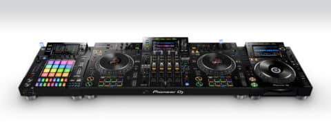 Pioneer DJ XDJ-XZ vs XDJ-RX3 - All-In-One DJ Equipment Comparison