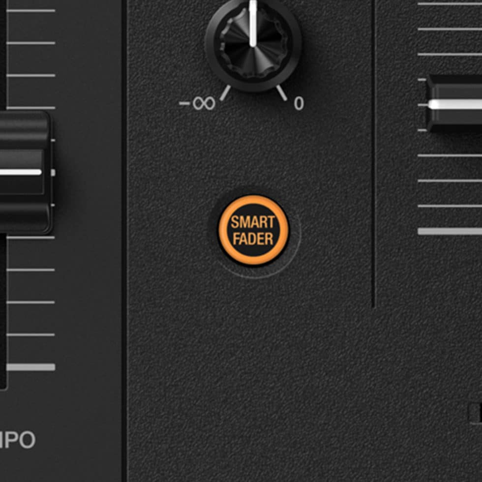 What You Should Know Before Buying: DDJ-FLX4 vs. DDJ-REV1