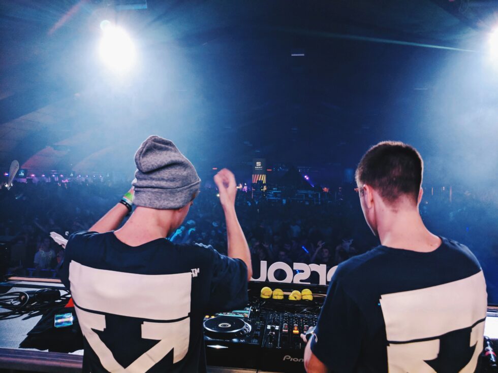 Why DJs Need Mixloud in 2024 and how to use it