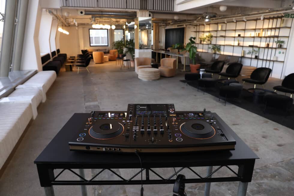 The Ultimate Guide to the Best DJ Setups in 2025 for any Budget!