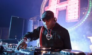 DDJ vs CDJ vs XDJ: The Ultimate Guide - We Are Crossfader
