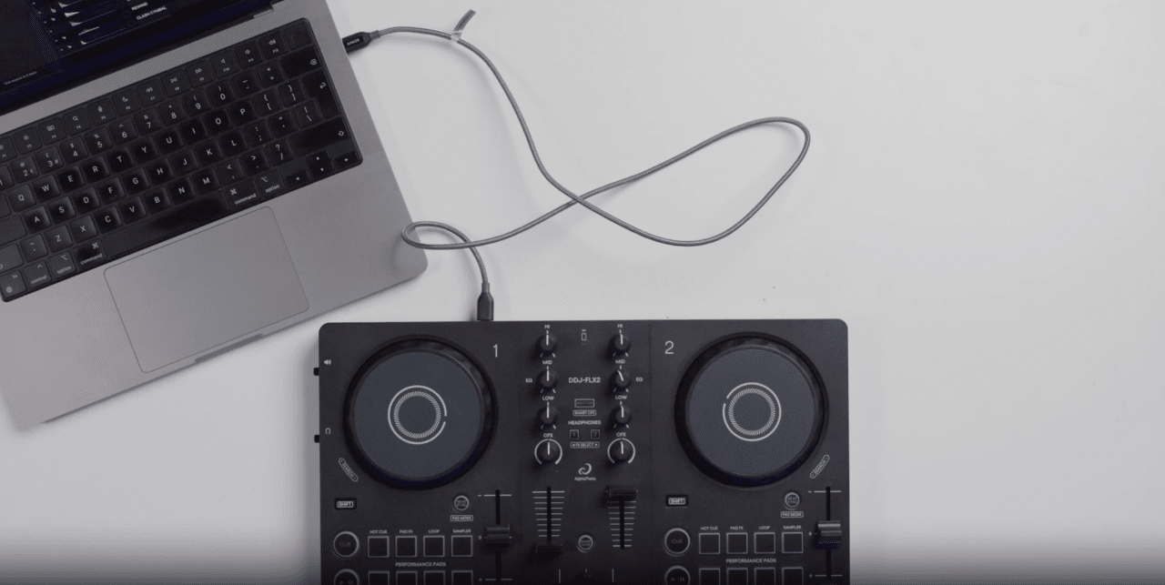 AlphaTheta DDJ-FLX2 Review - We Are Crossfader